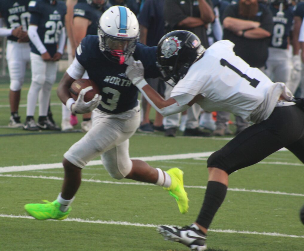 OPENING BITE: BullDogs take chomp out of North, 35-3 | News, Sports ...